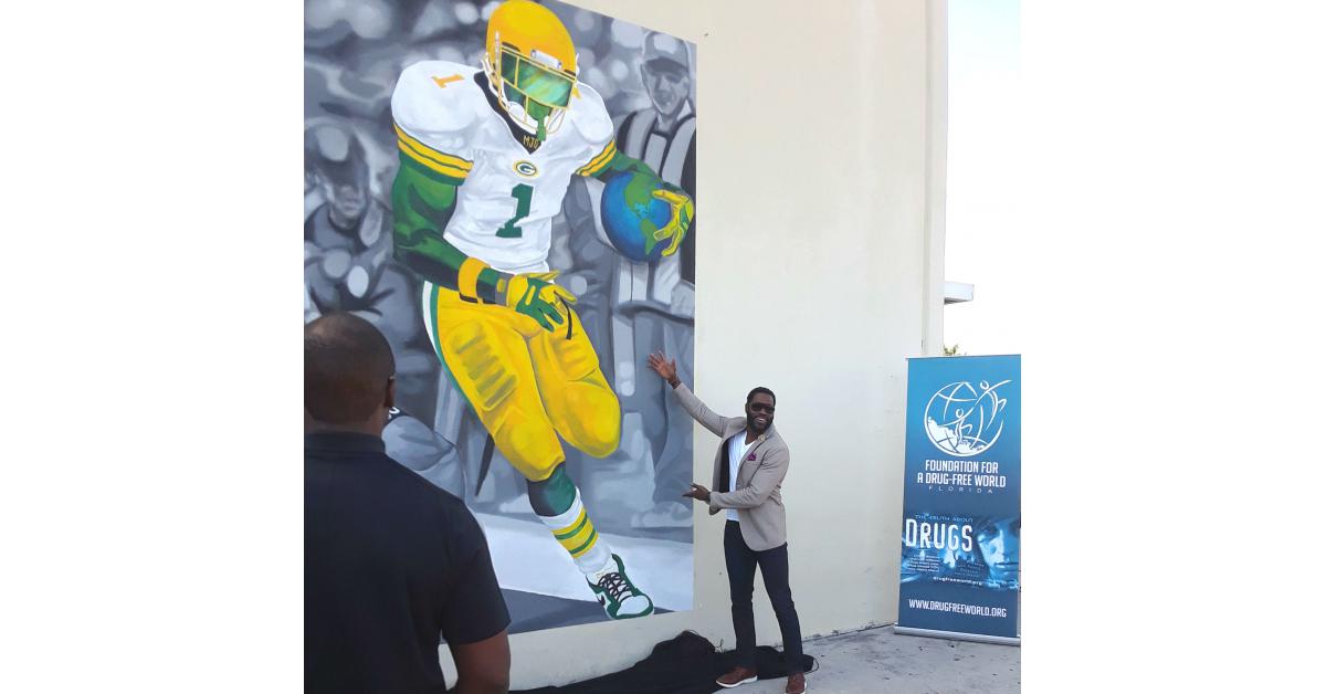 NFL Hall-of-Famer Marshall Faulk Joins Miami Jackson High & NFL Alum to ...
