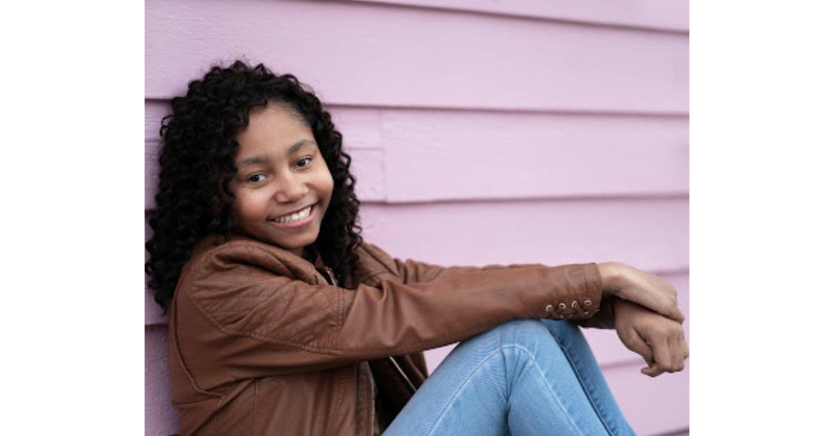 ACTRESS KEIRA MITCHELL SIGNS WITH SM1 ENTERTAINMENT