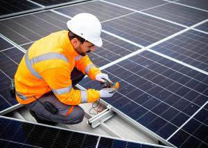 High Wattage Solar Panels and Their Role in Commercial Energy Output