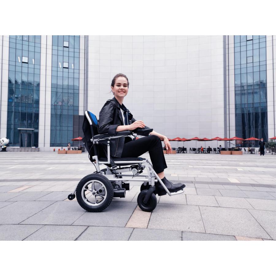 Try your new travel companion--Airwheel H3mini smart electric wheelchair