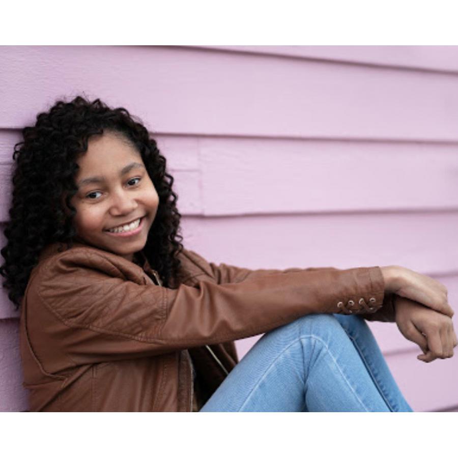 ACTRESS KEIRA MITCHELL SIGNS WITH SM1 ENTERTAINMENT